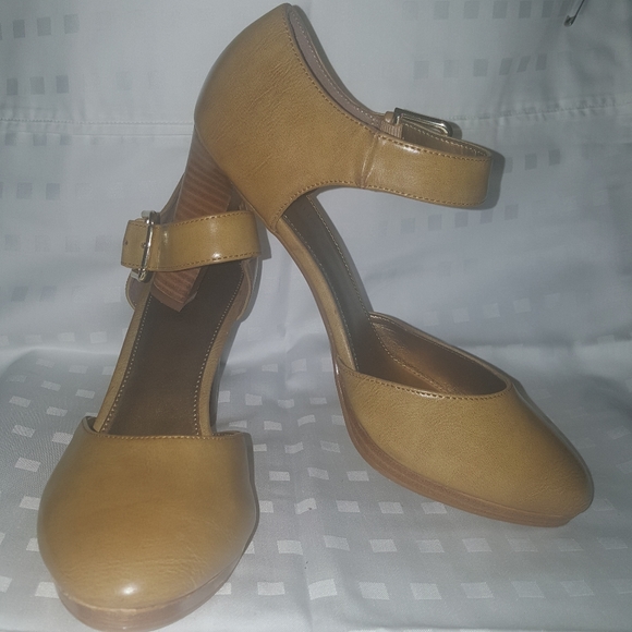 Kelly & Katie | Shoes | Kelly Katie Mary Jane Marigold Heels | Poshmark